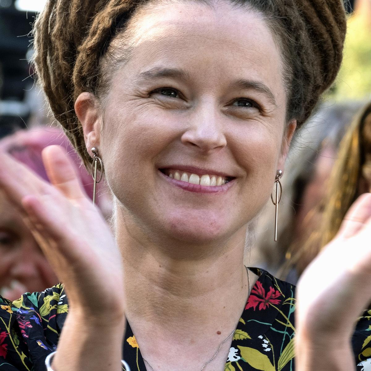 Amanda Lind: Installationstal som språkrör